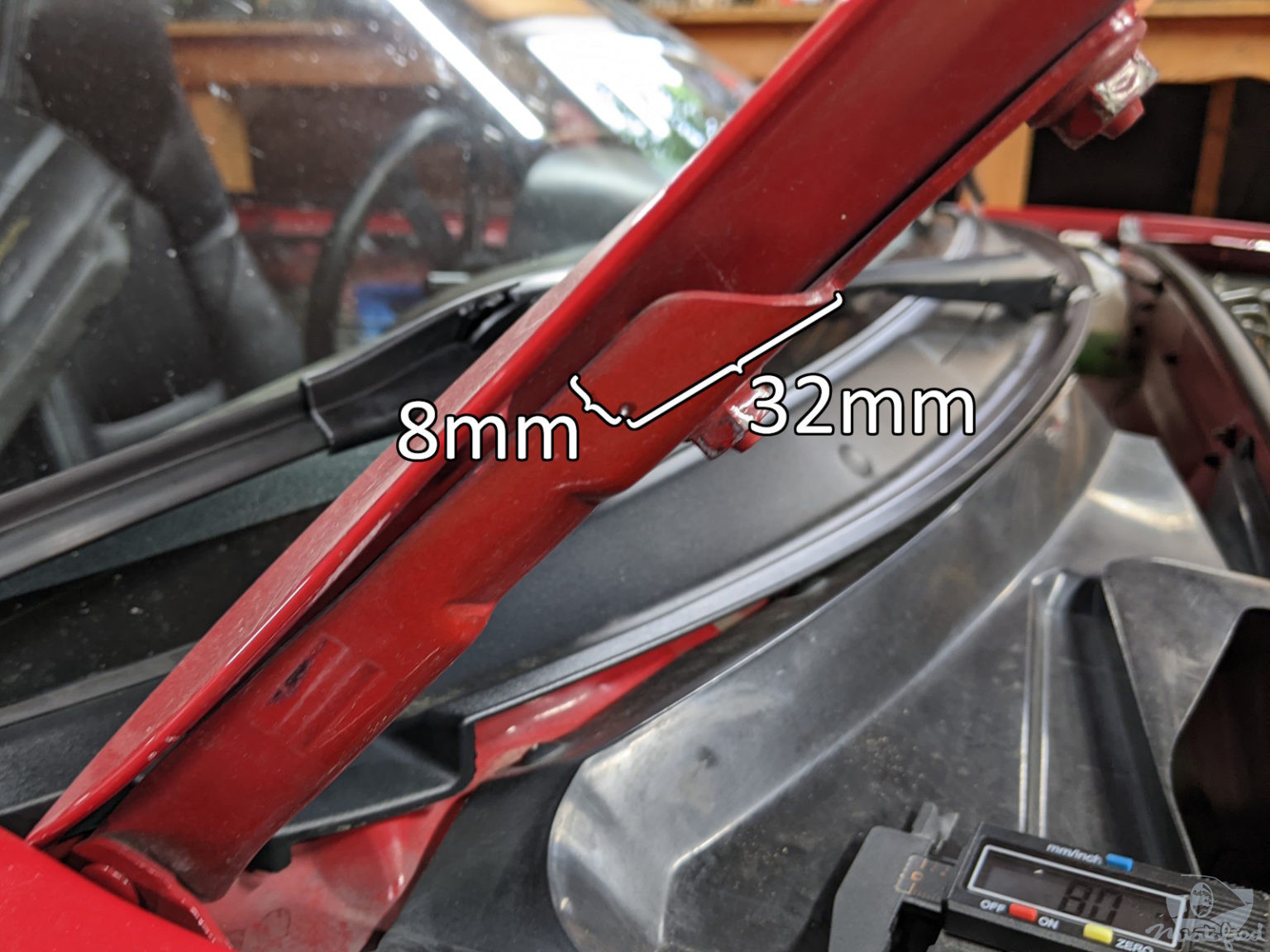 Flyin' Miata NA/NB Dual Hood Lift Kit - Miatafied